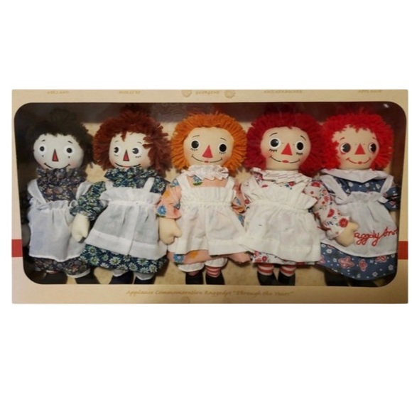 Dakin | Toys | Dakin Limited Edition Raggedy Ann Through The Years ...